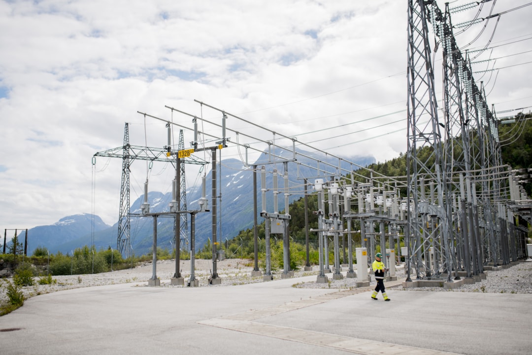 Øke kapasitet i eksisterende nett og i kraftsystemet | Statnett